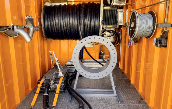 Tank cleaning suction robot for rent | AQ-Rent